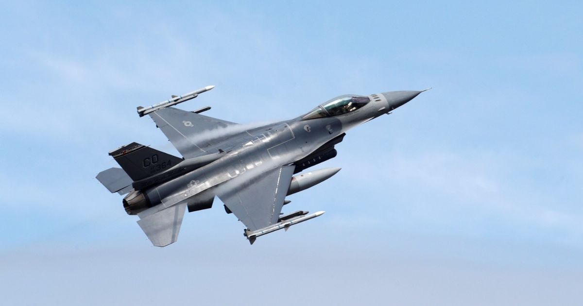 "عصر جديد للطيران".. مقاتلة "F-16" الأميركية قريبا بدون طيار | الشرق ...