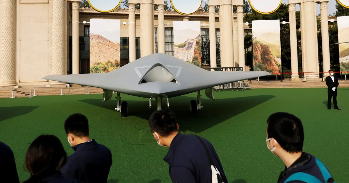 GJ-11 Sharp Sword.. الصين نحو إطلاق مسيّرات فوق حاملة طائرات | الشرق ...